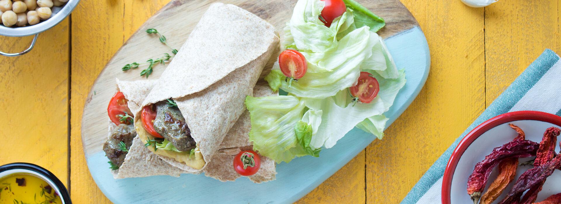 Humuslu Köfte Dürüm Nasıl Yapılır? Lokum Köfte ile Humuslu Dürüm Yapımı ...